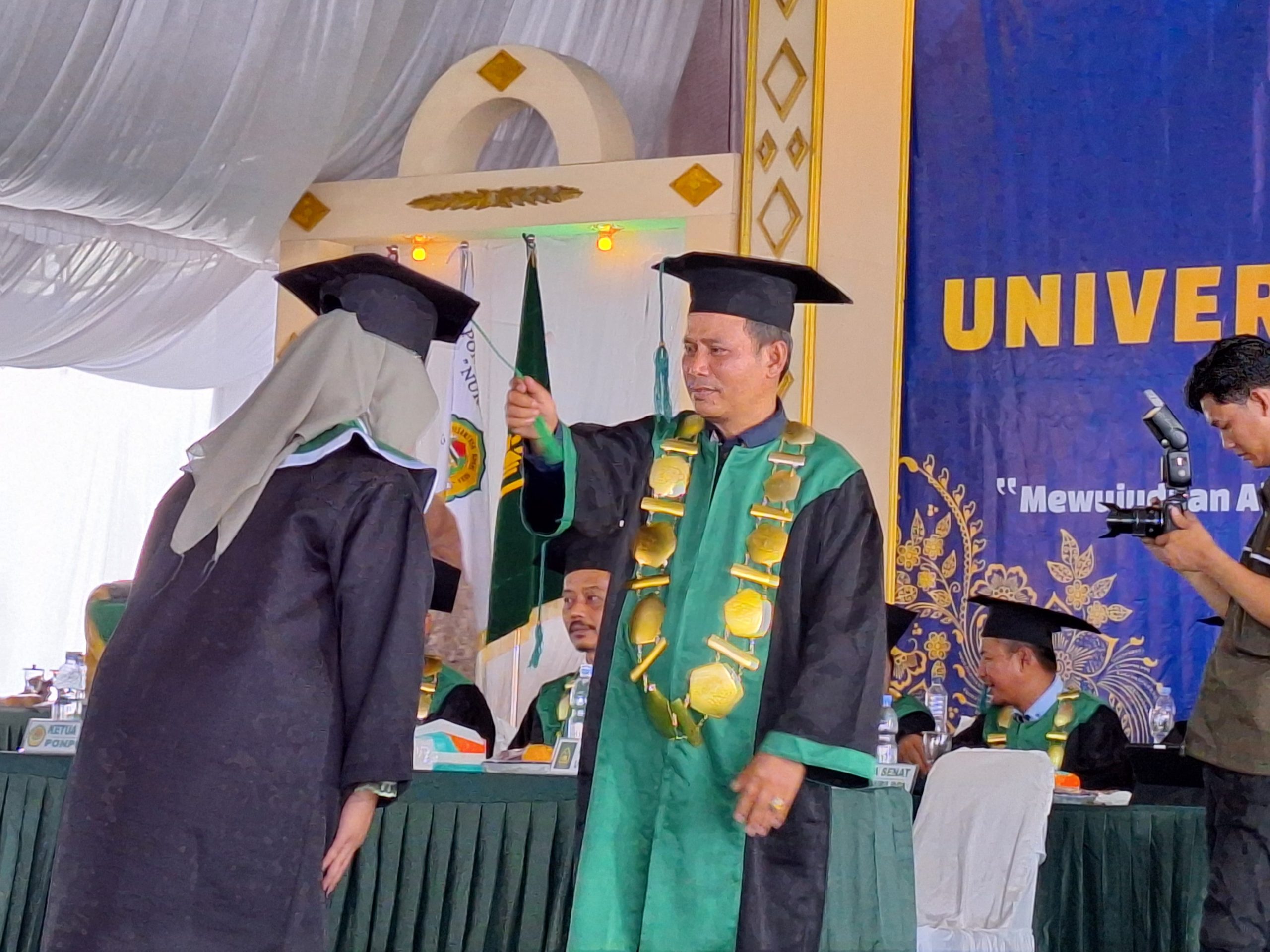Universitas Nurul Huda Sukaraja Gelar Wisuda Angkatan ke-II, Kembali Luluskan 218 Sarjana ...