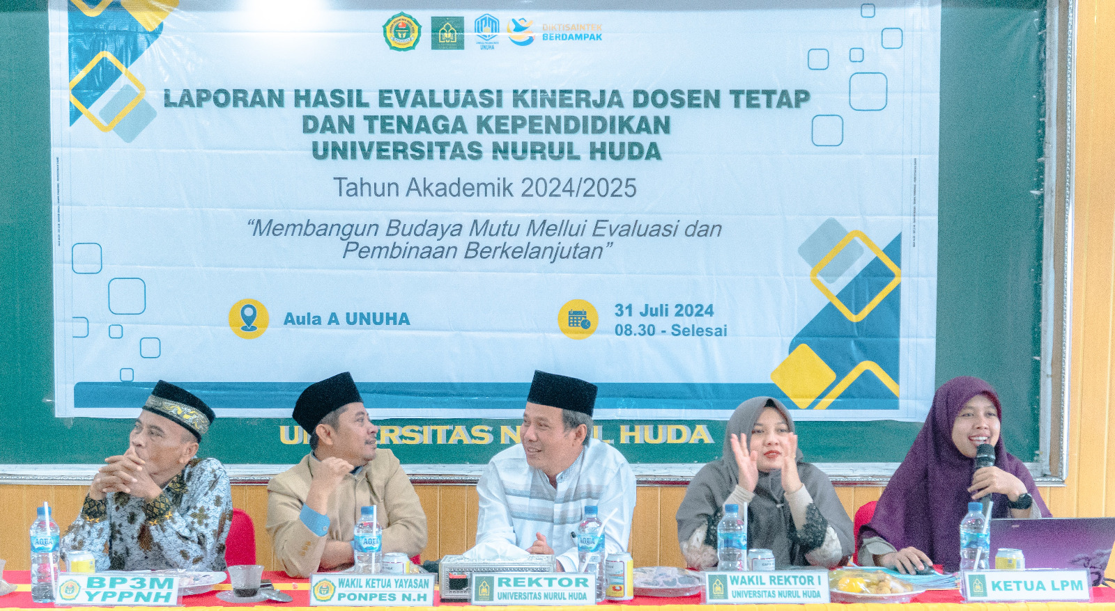 LPM UNUHA Gelar Rapat Evaluasi Kinerja Dosen Tetap Tahun Akademik 2024/ ...